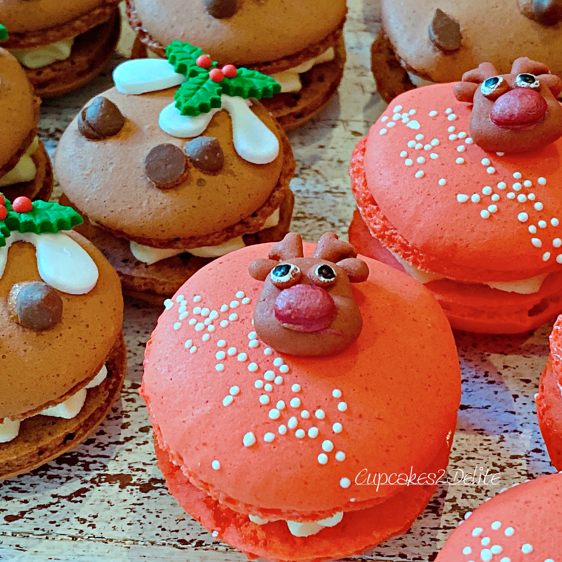 Macarons2Delite – Christmas Pudding Macarons | cupcakes2delite